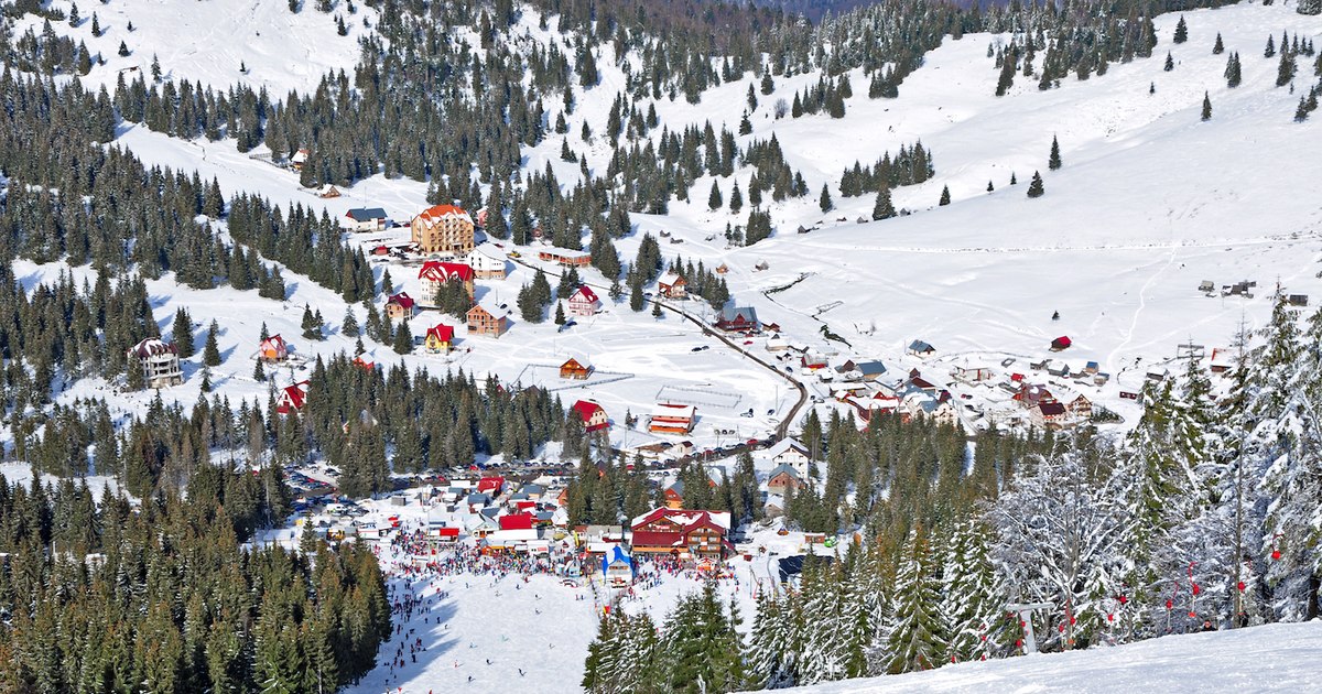 Starea pârtiilor de schi de la Azuga, optimă în acest weekend. Ce alte ...