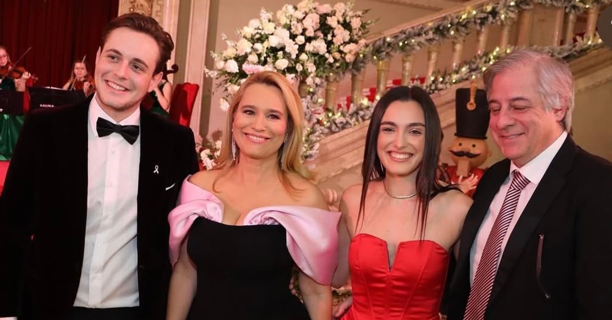 Andreea Esca a scos la iveală imagini rare cu Alexia și Aris Eram ...