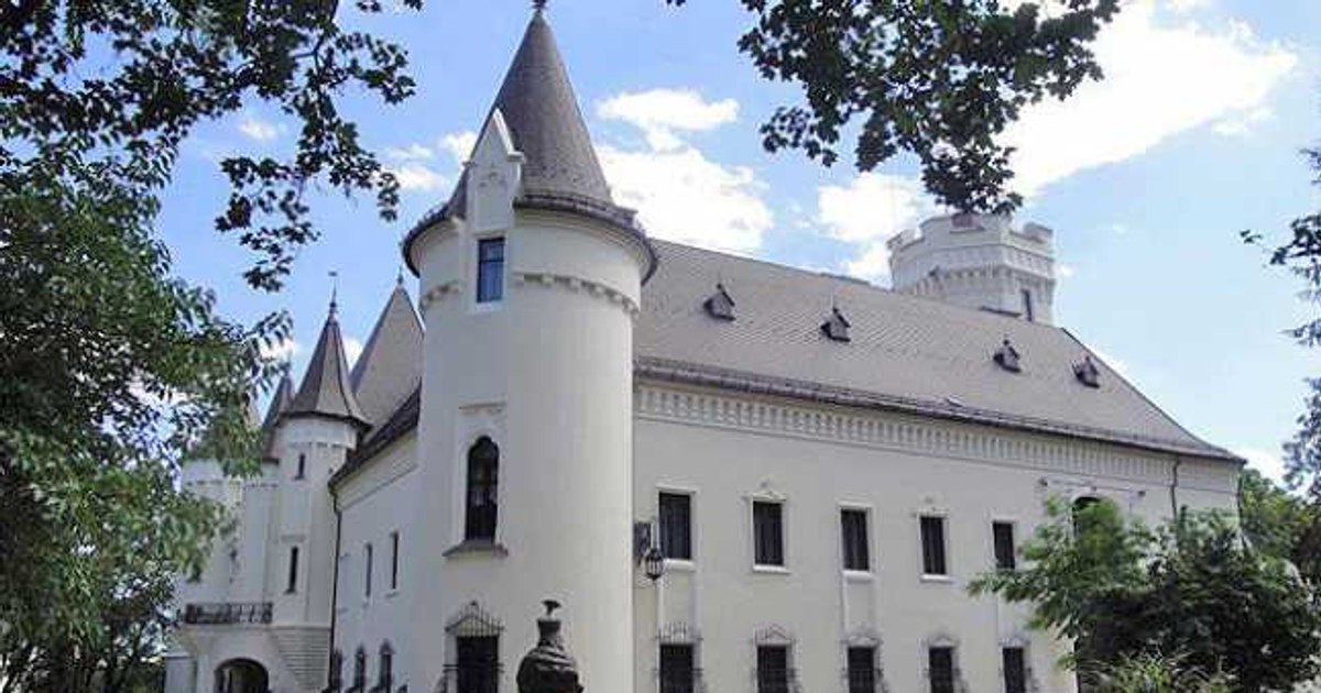 FOTO Castelul Károlyi din Carei între legendă, mister dar şi adevăr ...