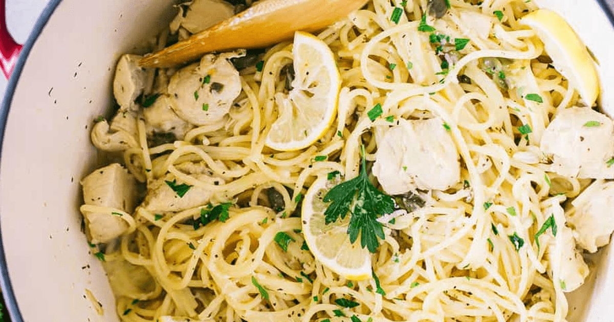 Spaghete cu pui în sos de lămâie