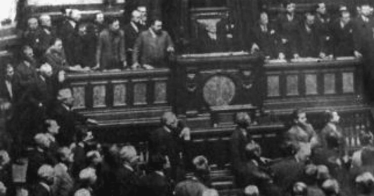 Disfuncţiile regimului democratic din România interbelică — analiza ...