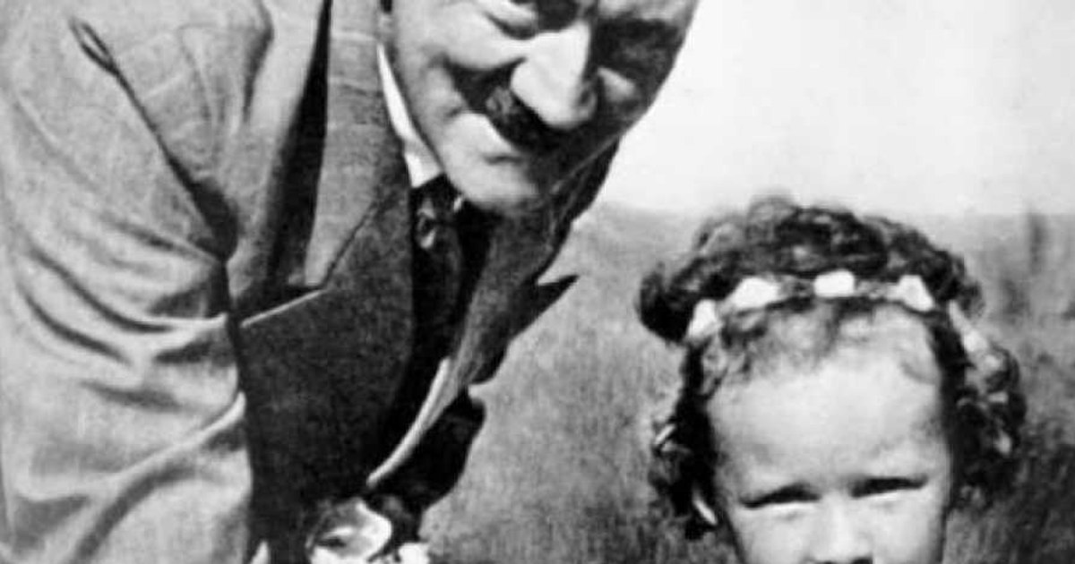 FOTO Pasiunea nebună a lui Hitler pentru un copil | adevarul.ro