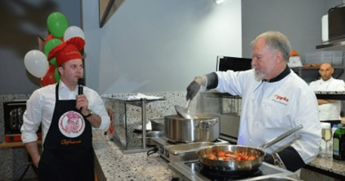 Bucătăria italiană, sărbătorită de Antonio şi Michael Passarelli, la ...