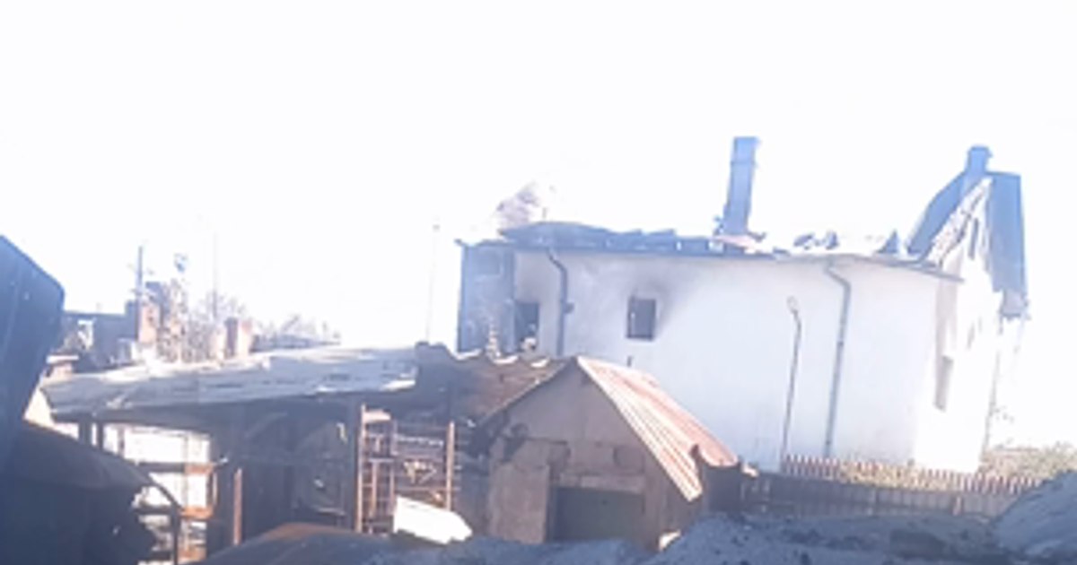 Ce a rămas în urma exploziilor de la Crevedia. Localnicilor li s-a ...