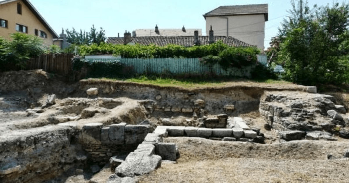 Cetatea Callatis, distrusă prin renovare