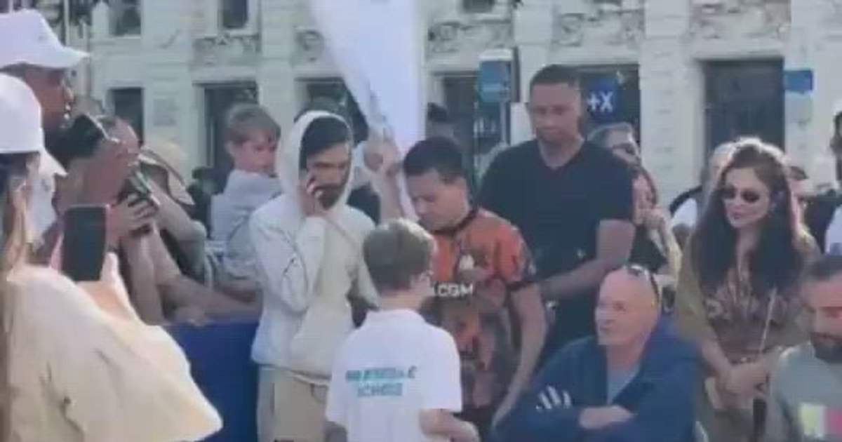 Un copil cu origini românești uimește Franța: Luca are doar 9 ani și a ...