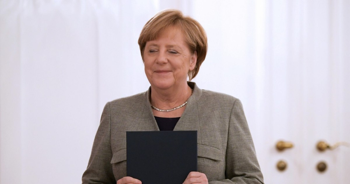 Angela Merkel, desemnată de Forbes drept cea mai puternică femeie din ...