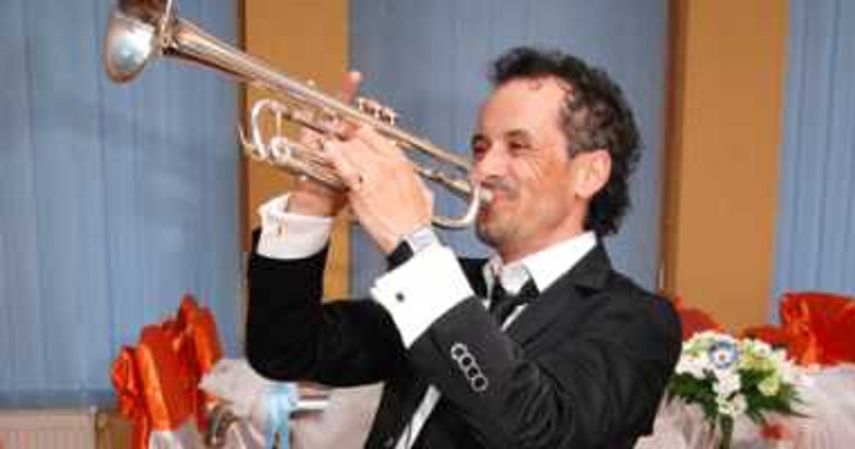 Portret/ Mirel Manea i-a cântat Papei Ioan Paul al II-lea | adevarul.ro