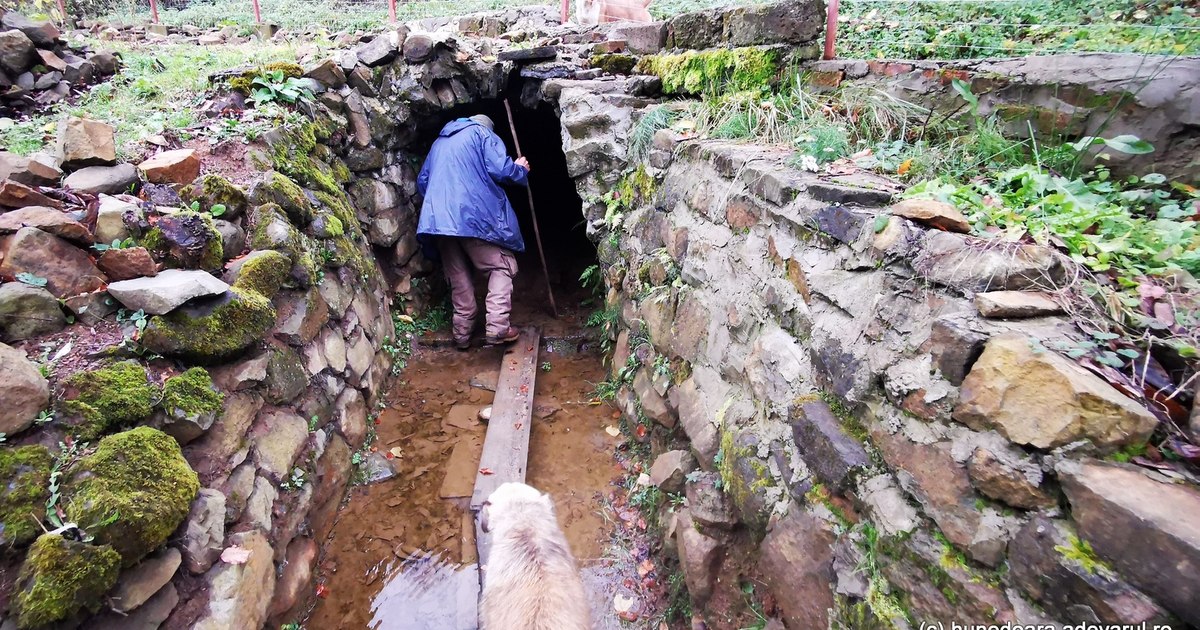 Minele care au adus României sute de tone de aur. Pepita de 53 de ...