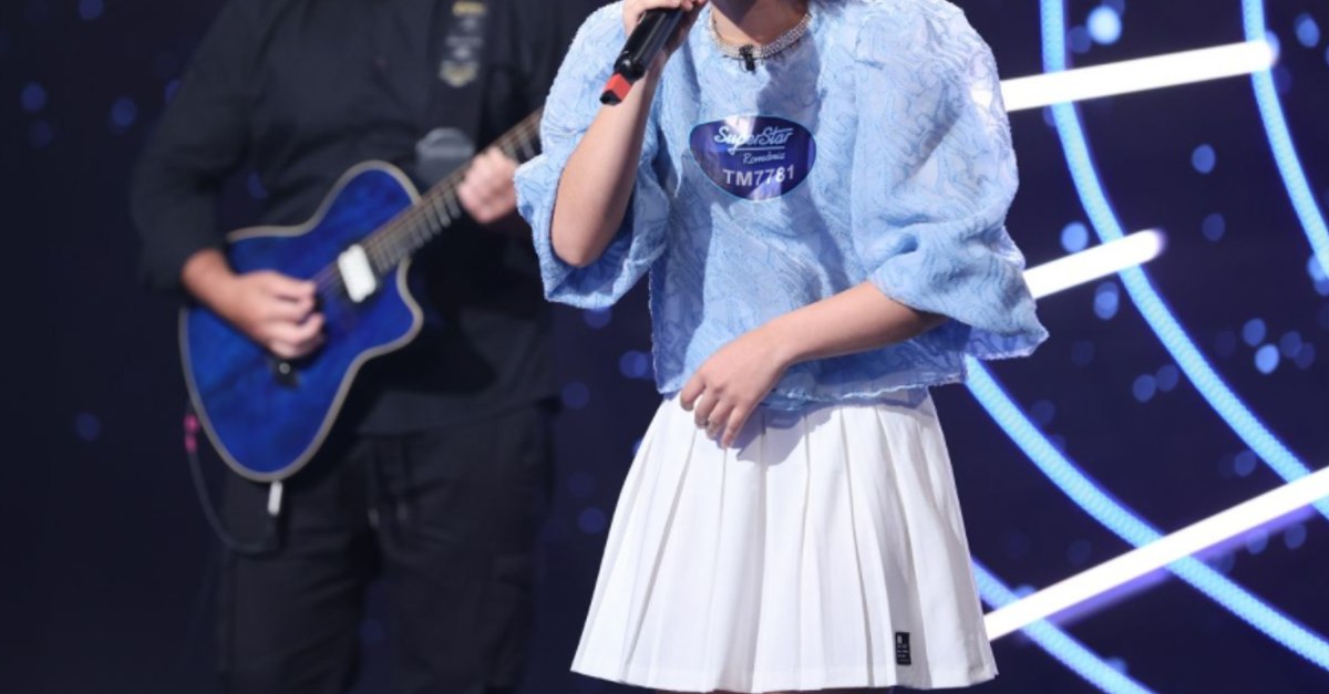 VIDEO Cum s-a prezentat la Superstar fiica cea mare a lui Costel ...