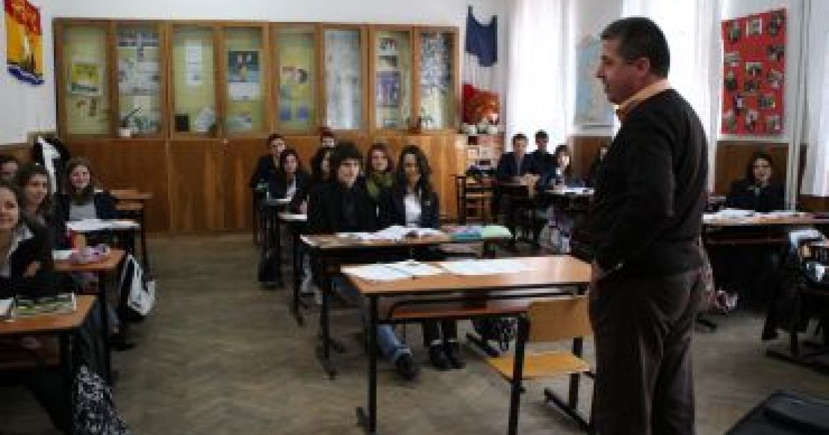 Braşov: Clase fictive la şcoala din Budila | adevarul.ro