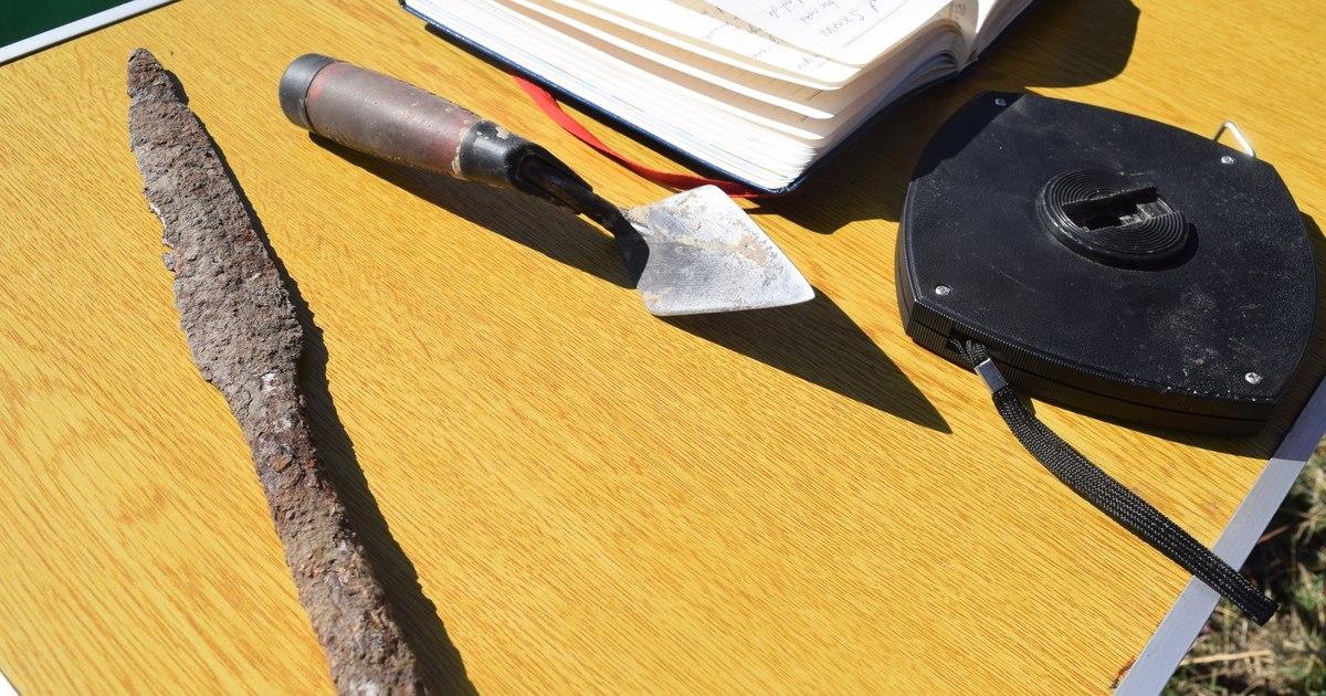 Descoperire spectaculoasă la Piscul Crăsani. Vârf de lance din fier ...