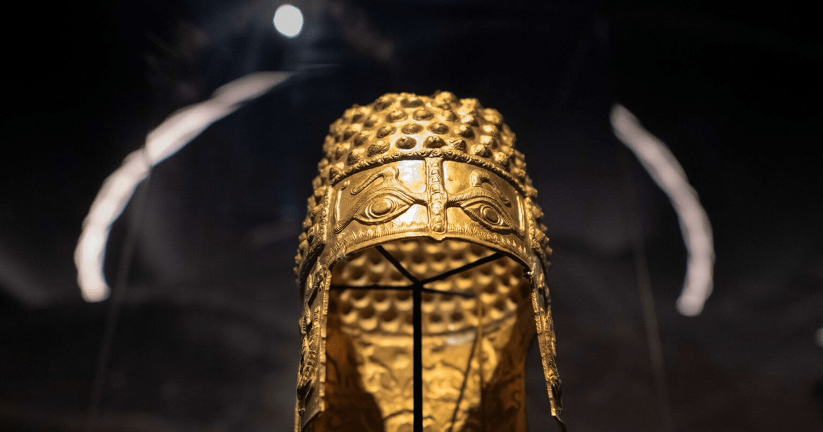 Coiful de aur de la Coțofenești și alte obiecte dacice, furate din ...