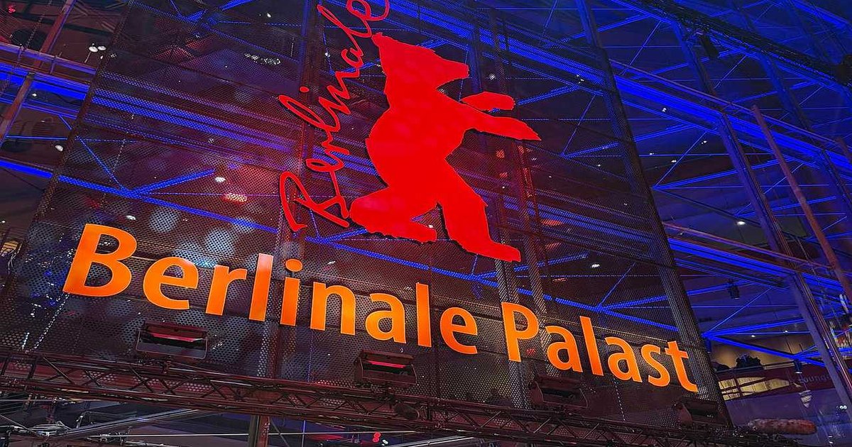 Milionarul clujean Darius Mârza împreună cu soția sa, Ioana, printre ...