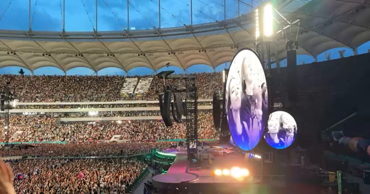 Babasha a cântat din nou pe scena Coldplay și a fost aplaudat: „Cel mai ...