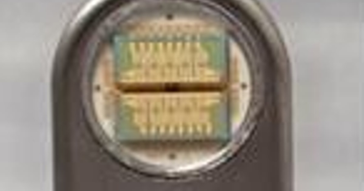 Pastilele viitorului: microcipuri implantate sub piele | adevarul.ro