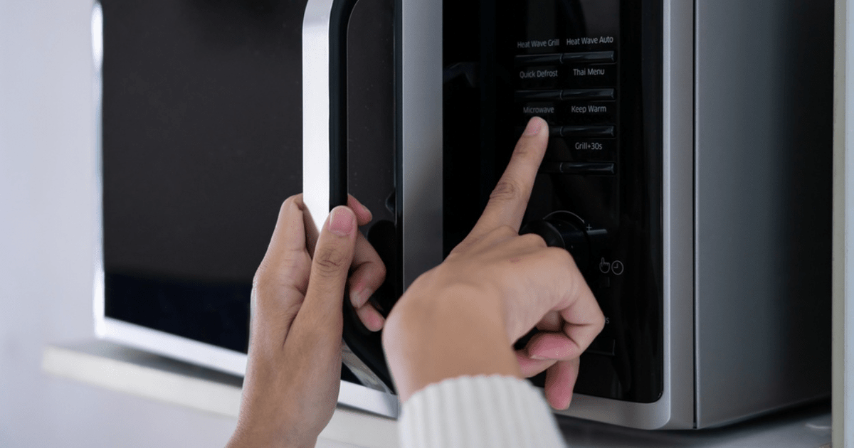 Alimente pe care să nu le încălzești la cuptorul cu microunde