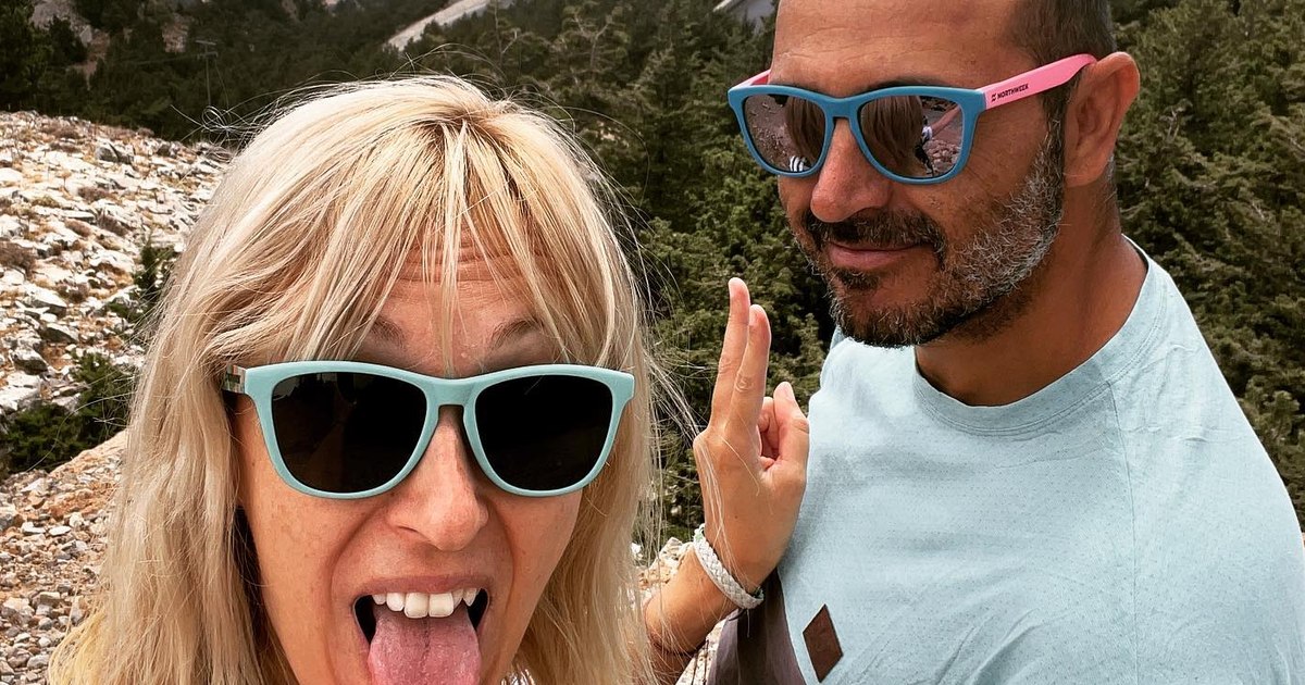 Vloggeri spanioli, în România. Obiectivul turistic care i-a lăsat mască ...