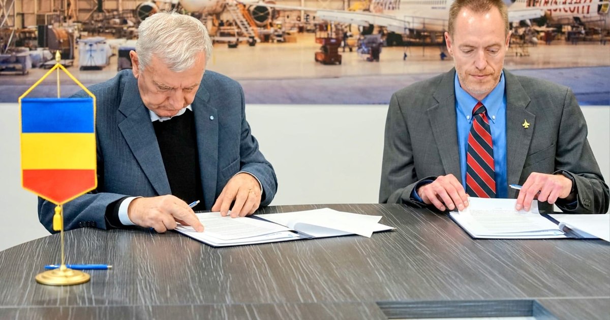 Avioanele F16 vor fi reparate la Aerostar Bacău. Acord semnat cu ...