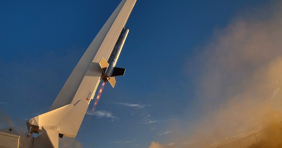 Când se lansează avionul supersonic care va transporta pasageri de la ...