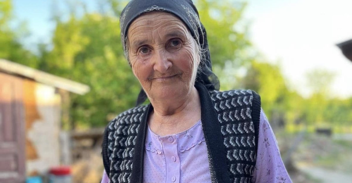 Gherghina, cea mai virală bunică de pe TikTok, o eroină pentru nepoata ...