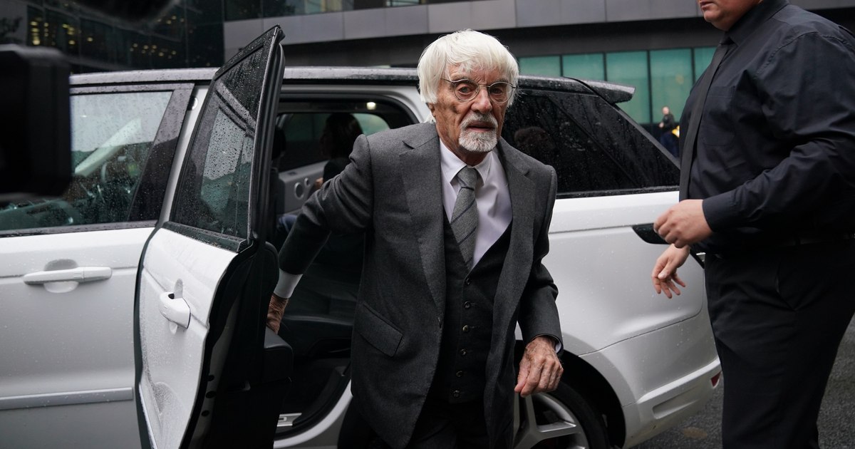 Bernie Ecclestone, fostul patron Formula 1, și-a vândut colecția ...