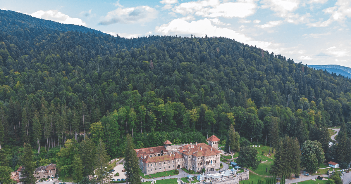 Palatul Cantacuzino, competiţie de orgoliu cu Peleşul Regelui Carol I