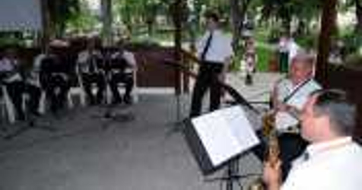 Lyra Band cântă vara aceasta pentru slătineni | adevarul.ro