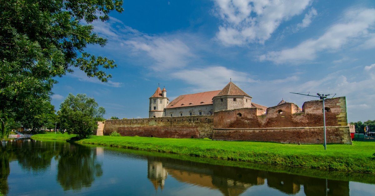 Cetatea Făgăraş, pe locul doi în topul celor mai frumoase castele din ...