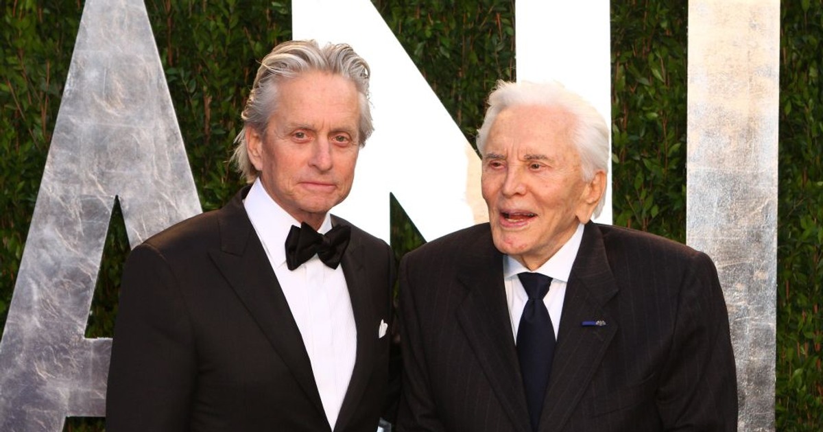 Kirk Douglas, de la evreul Issur Danielovitch la o legendă a Hollywoodului