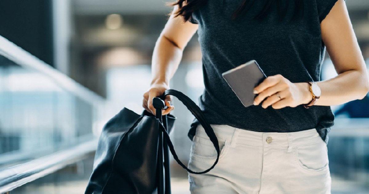 Un centimetru în plus la bagaj te poate costa încă 200 de euro: ce ...