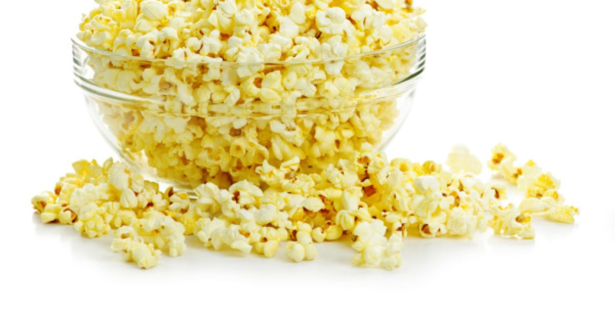 Cum să faci popcorn sănătos la microunde, fără ulei și E-uri