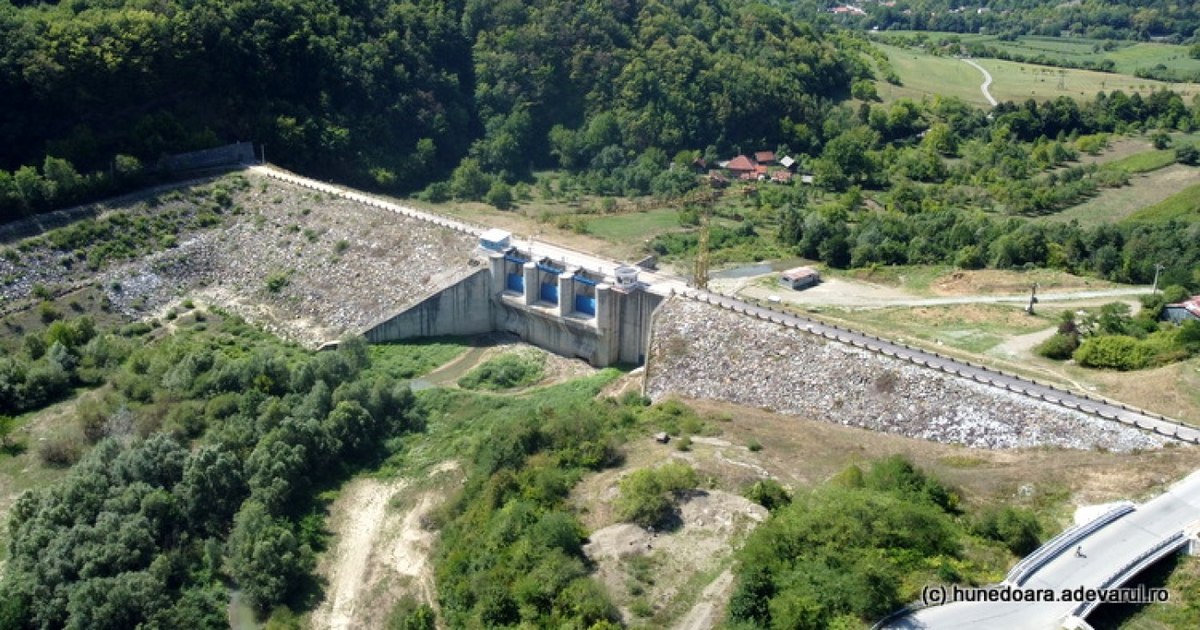 Un mare baraj din România, în blocaj. Recepția lucrărilor a fost ...