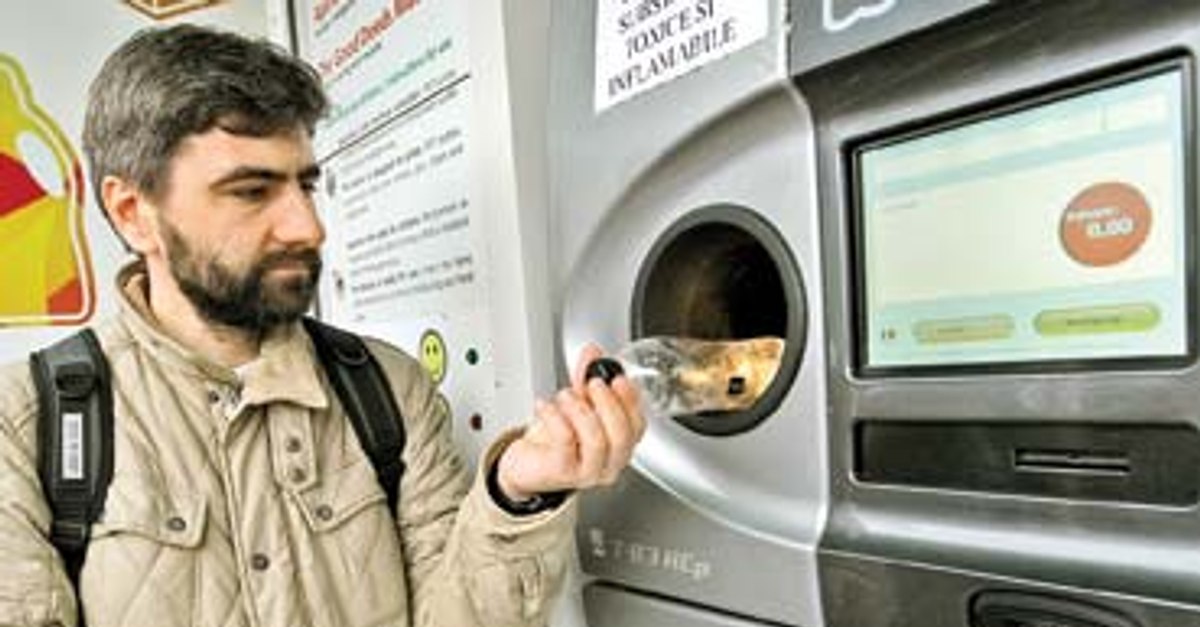 Dai sticla la reciclat şi eşti plătit de aparat