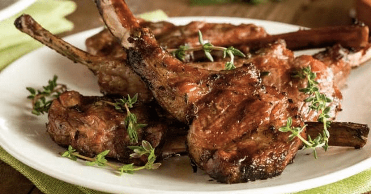 Cotlete de miel cu ierburi aromatice