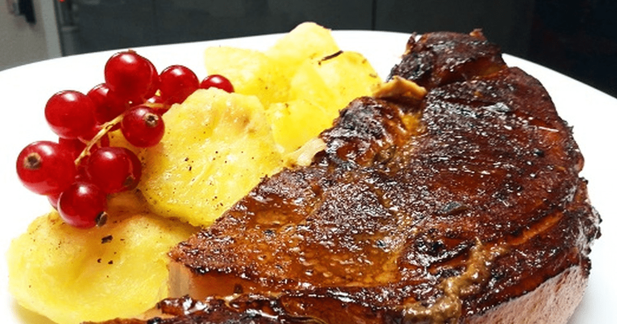 Jambon de porc cu cartofi rustici