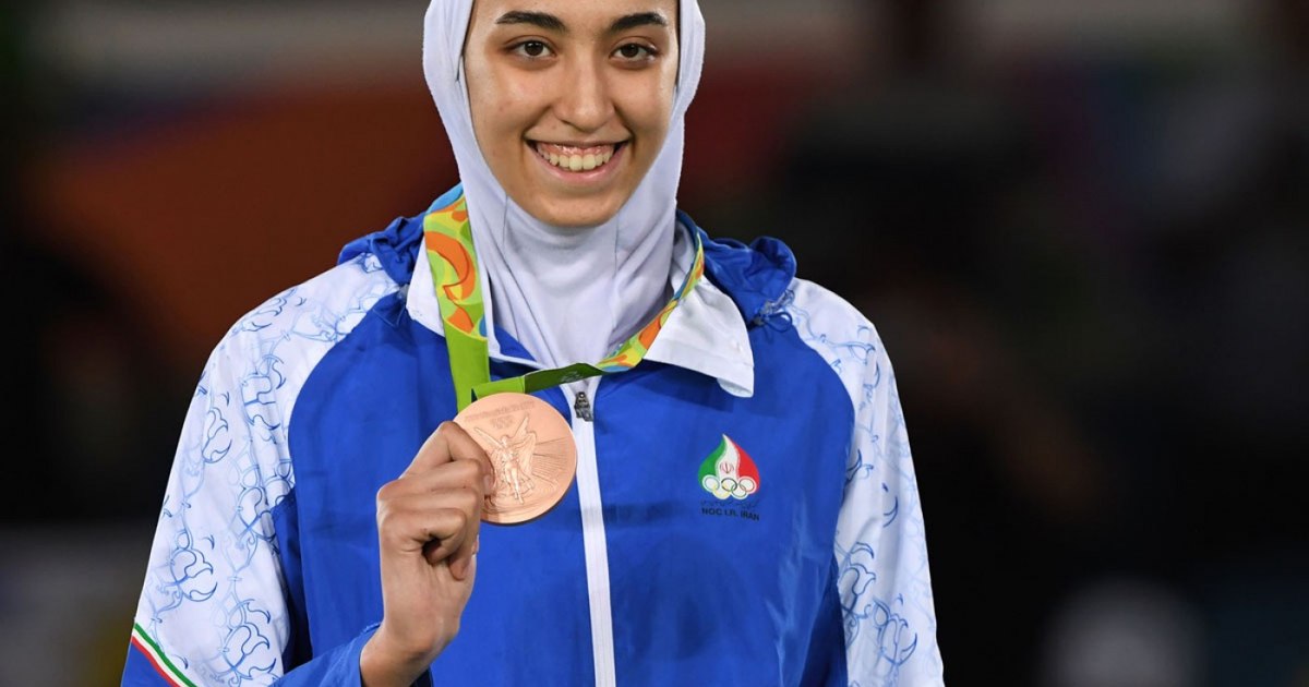 Nadia din Iran face praf regimul de la Teheran: „Sunt una dintre ...