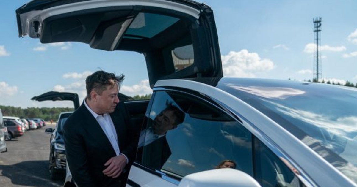 De ce crește Elon Musk salariile inginerilor Tesla | adevarul.ro