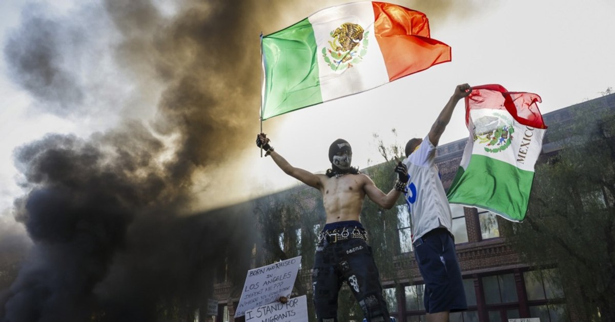 Cum a devenit steagul Mexicului simbolul protestelor din Los Angeles ...